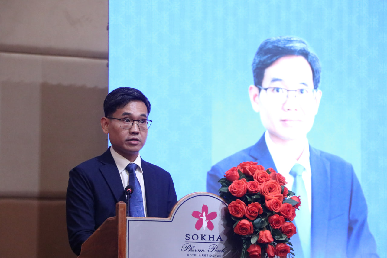 មន្ត្រីជាន់ខ្ពស់ក្រសួងសេដ្ឋកិច្ច ដាក់ចេញអនុសាសន៍ ៥ចំណុច សម្រួច ...