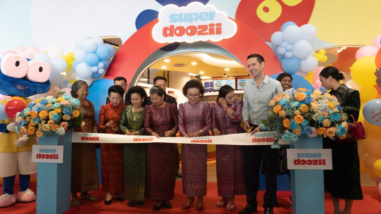 ហាងសម្លៀកបំពាក់ Paul Smith, Love Moschino, Balabala, កន្លែងកម្សាន្ដ ...