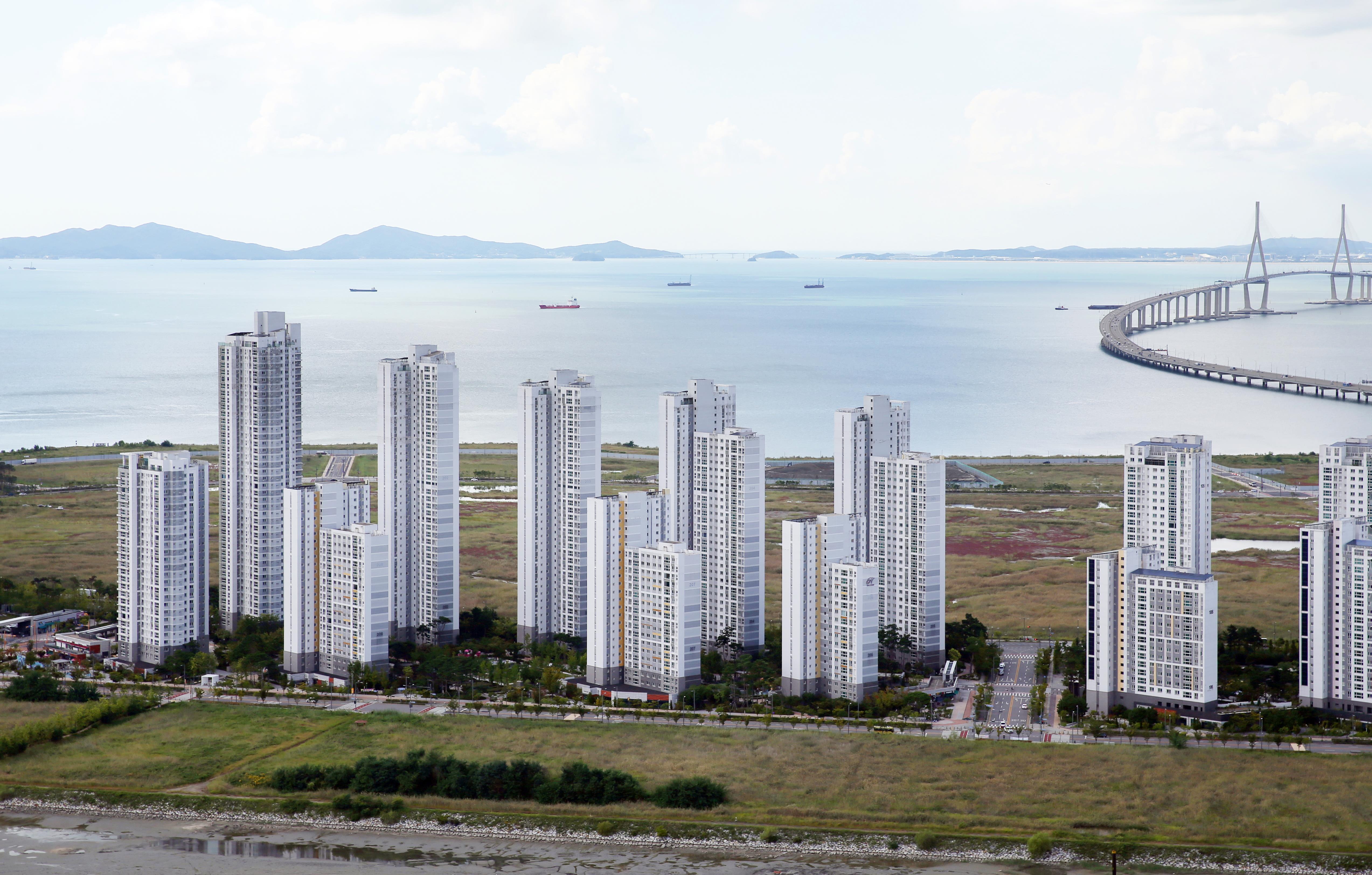 Global Journalists Spotlight South Korea's Songdo Smart City and IFEZ’s ...
